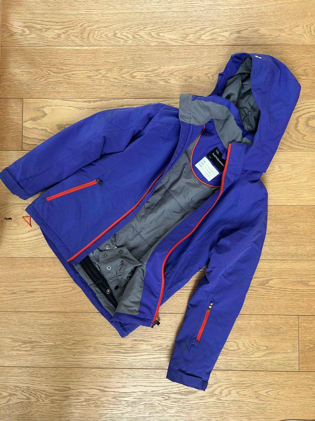 Alpinjakke Peak Performance til barn - str 150 | FINN-torget