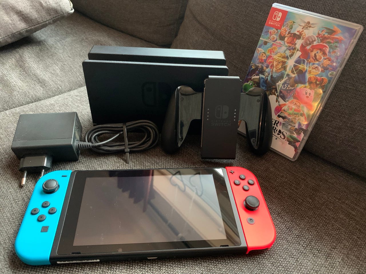 Nintendo Switch + mange spill | FINN torget