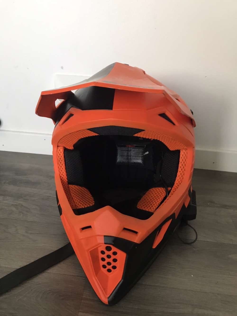 Raven crosserhjelm med intercom | FINN torget