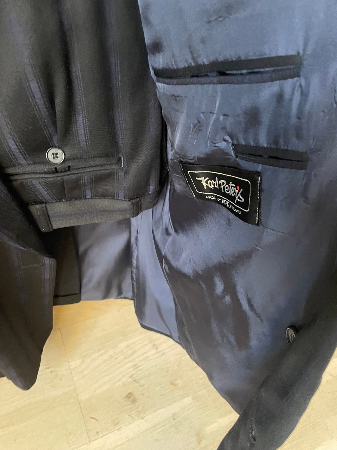 Stripete, Karl peters, herre dress | FINN torget