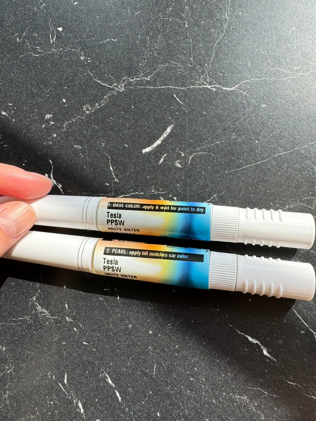 Lakkstift Tesla - Pearl white multi-coat PPSW | FINN torget