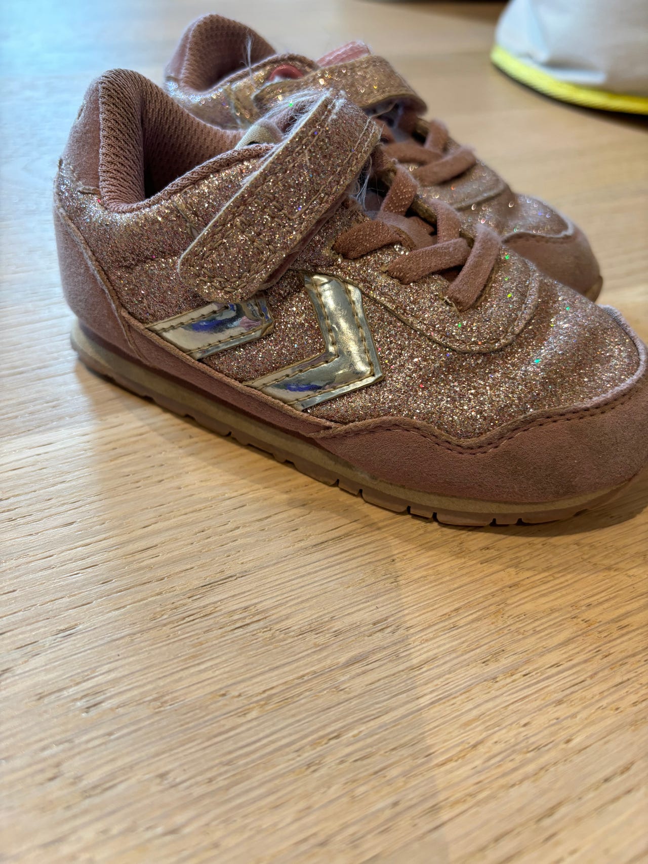 Hummel glittersko 23 | FINN-torget
