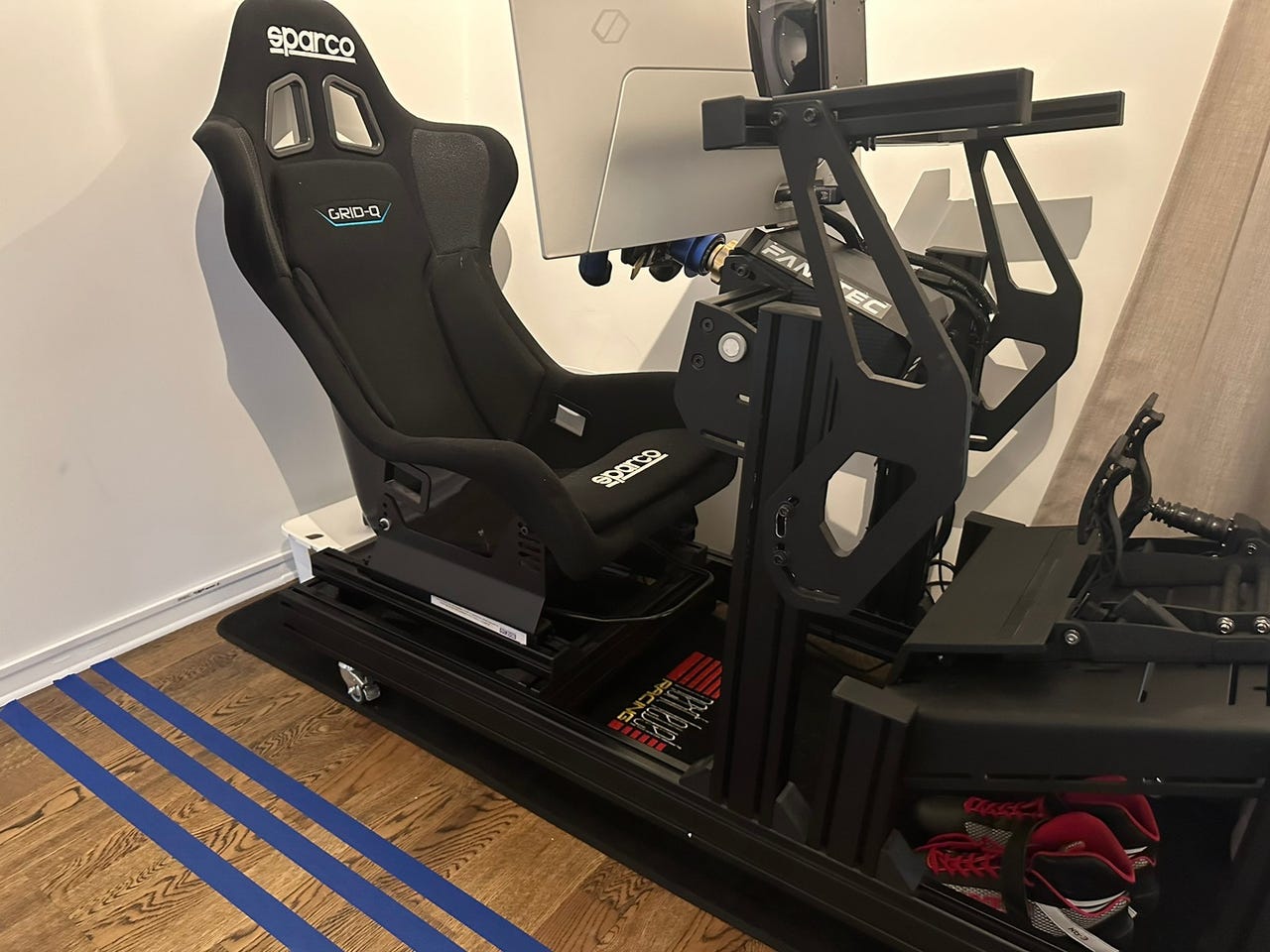 Sim-Lab GT1 Evo Sim Racing Cockpit (Kun rigg og stol) | FINN torget
