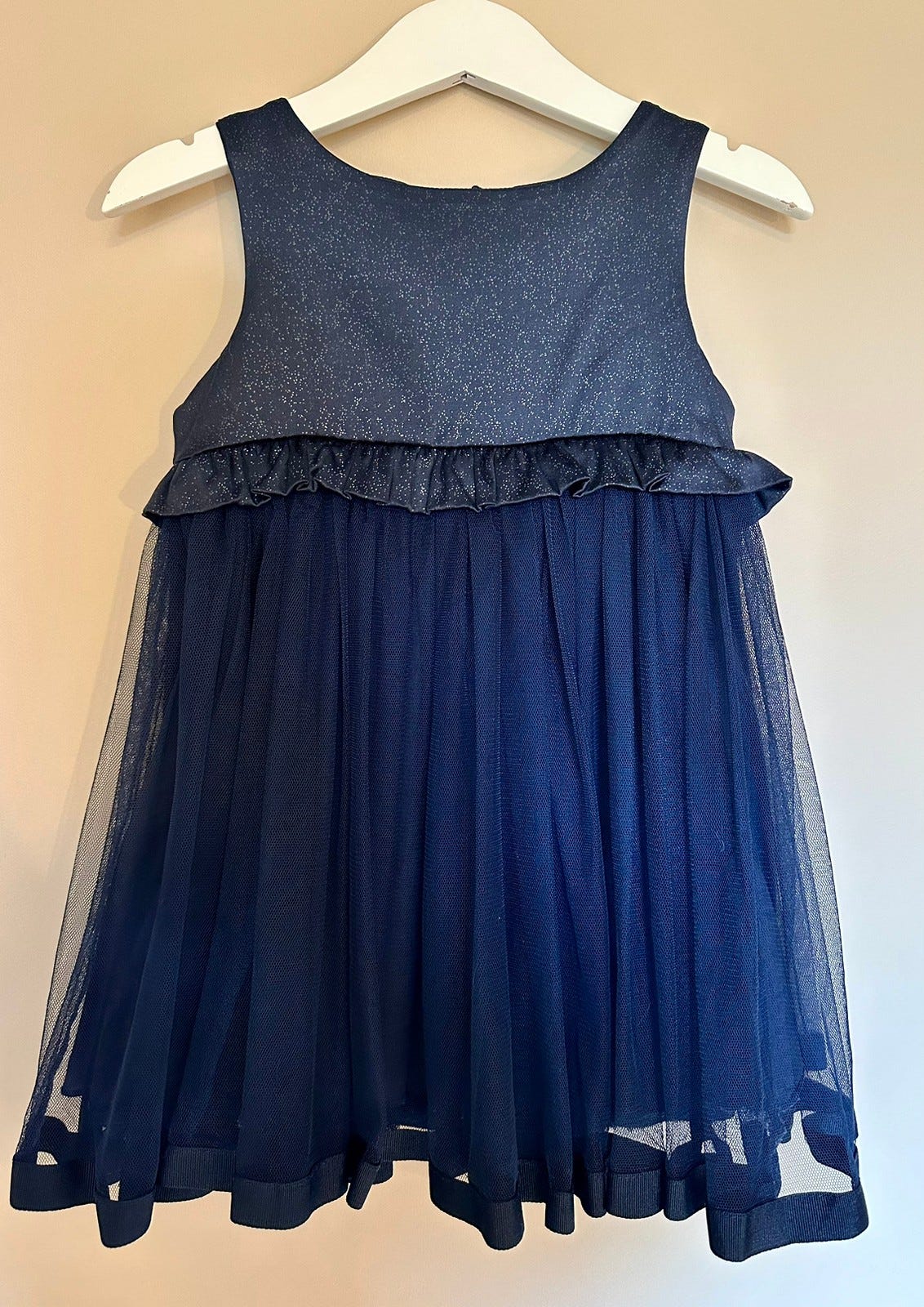 Pomp de Lux kjole med tyll, str 92 | FINN-torget