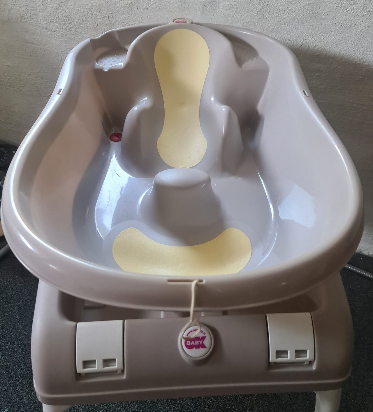 Badebalje med stativ til nyfødt/baby | FINN-torget