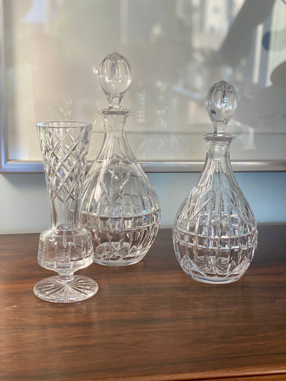 Sett med to karaffler og vase. | FINN-torget