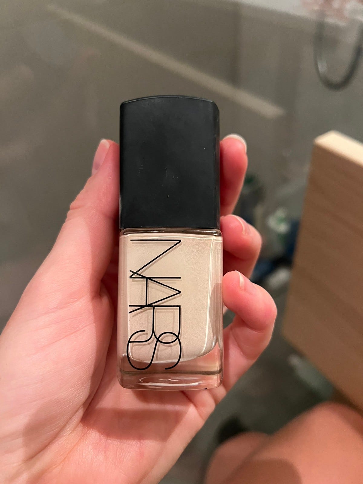 NARS LIGHT REFLECTING FOUNDATION 30 ML | FINN-torget