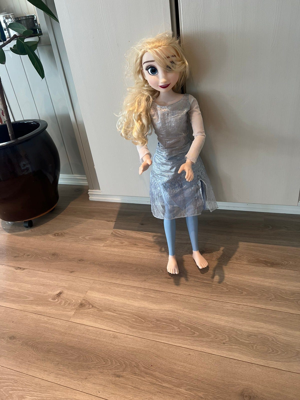 Elsa fra frost/frozen dukke, stor - 80 cm | FINN-torget