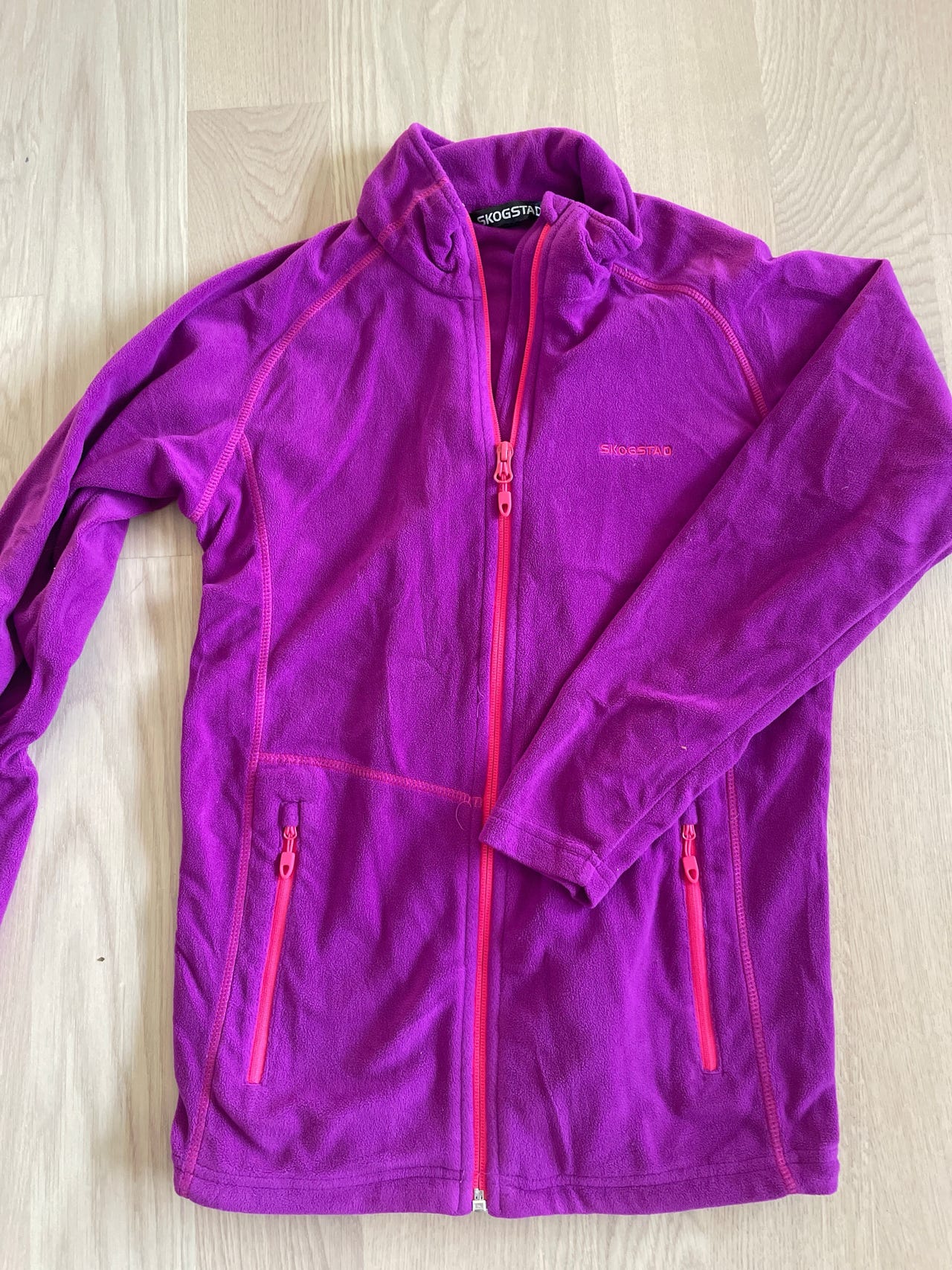 Skogstad fleece jakke str 14 år | FINN-torget