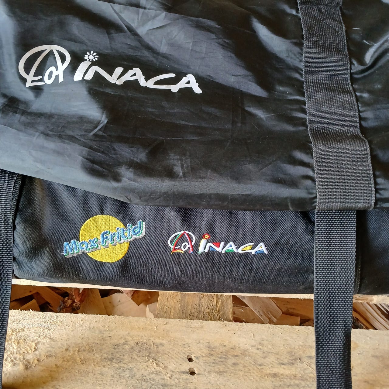 Inaca Markise vegger og stenger, ca 3 m bred, sidevegg 2,10 + 40 cm i ...