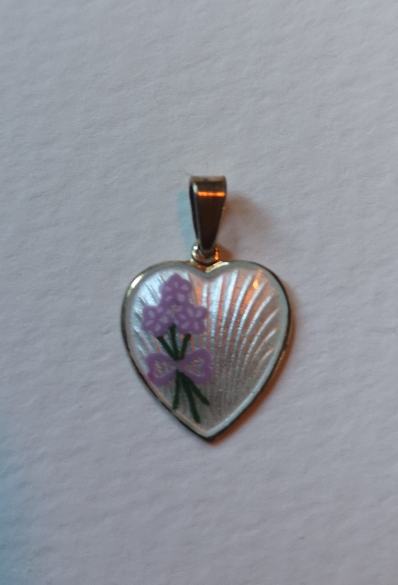 Hvitt hjerte i sølv, 925 | FINN torget