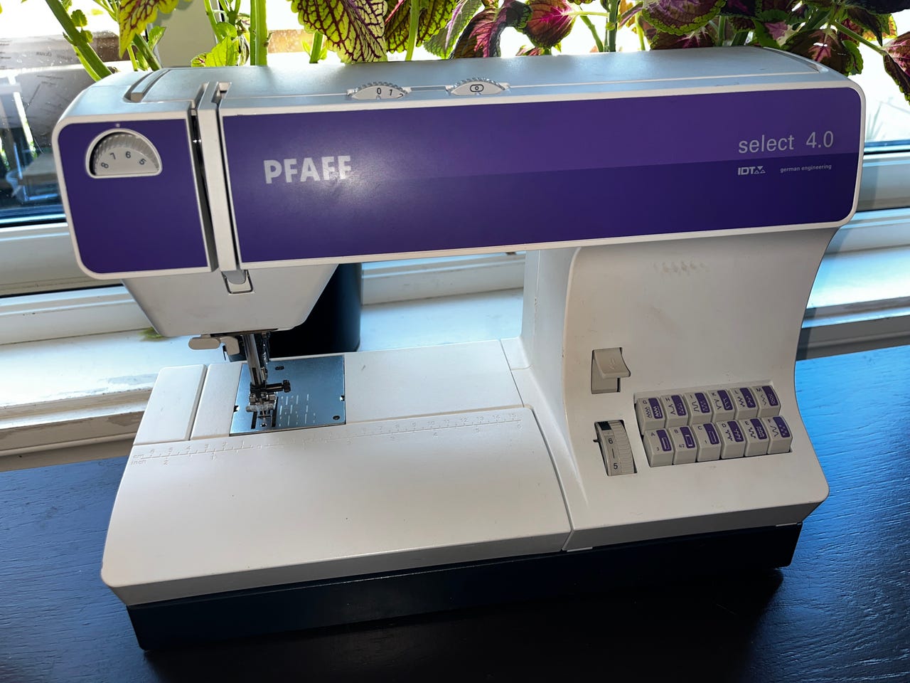 PFAFF Select 4.0 pedal | FINN-torget