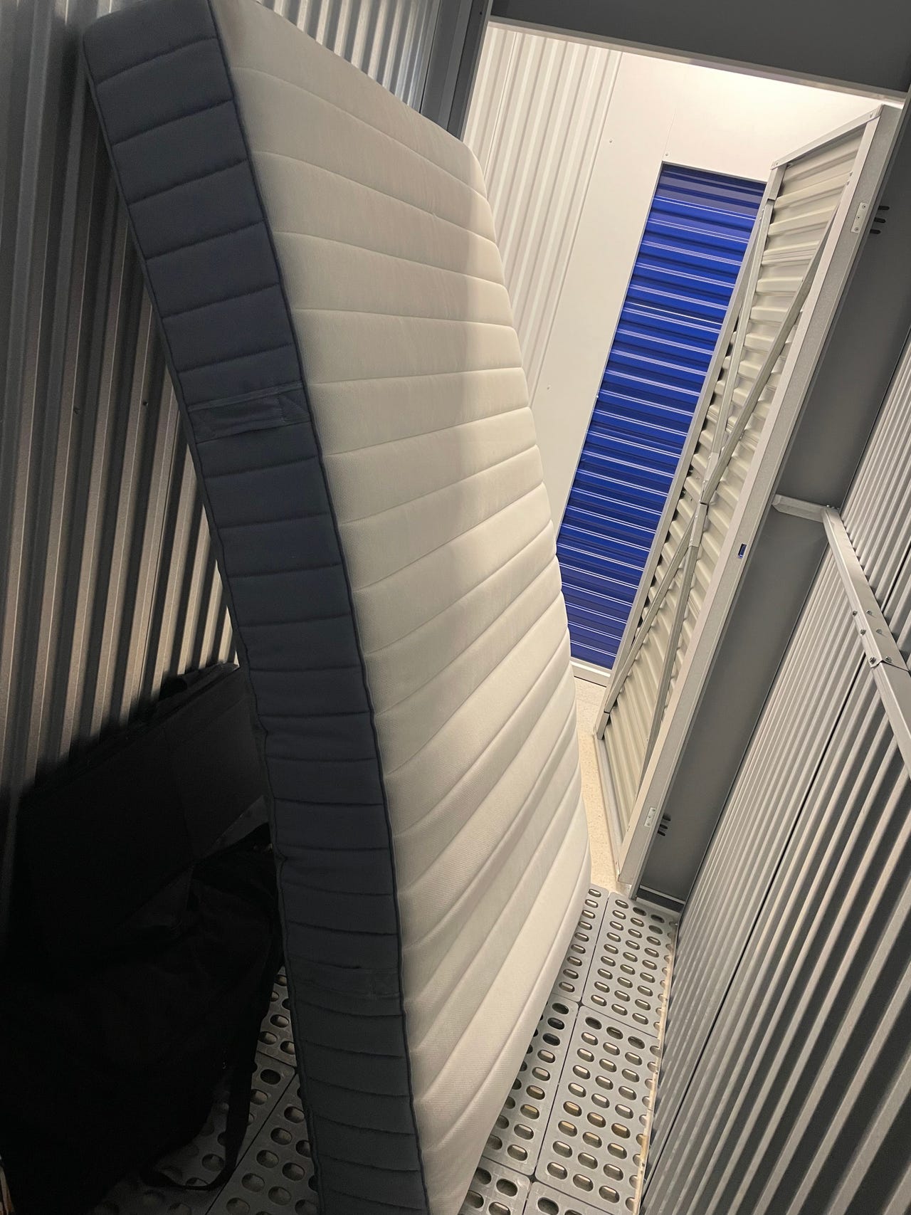 IKEA madrass 120 bredde x 200 cm lengde, tykkelse 24 cm | FINN torget