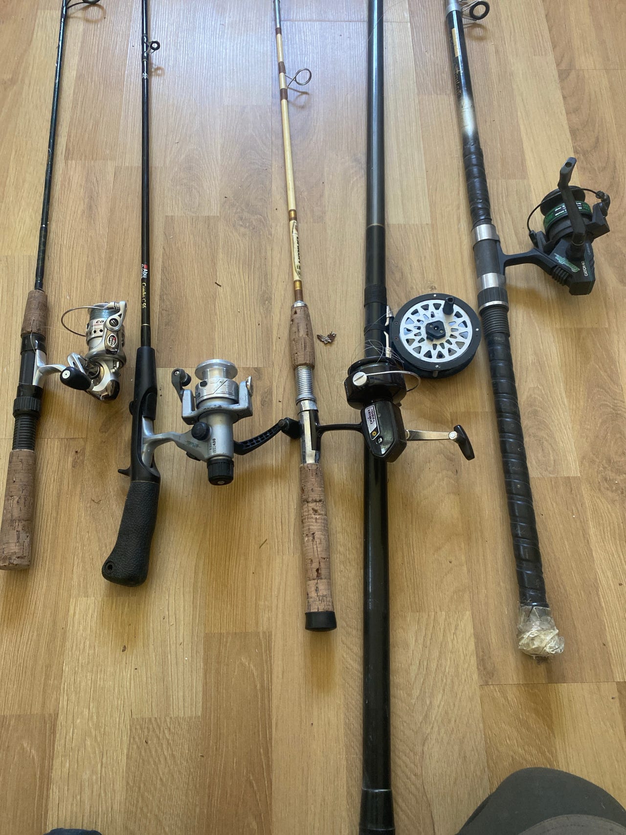 Selger 5 fiskestenger med snelle | FINN torget