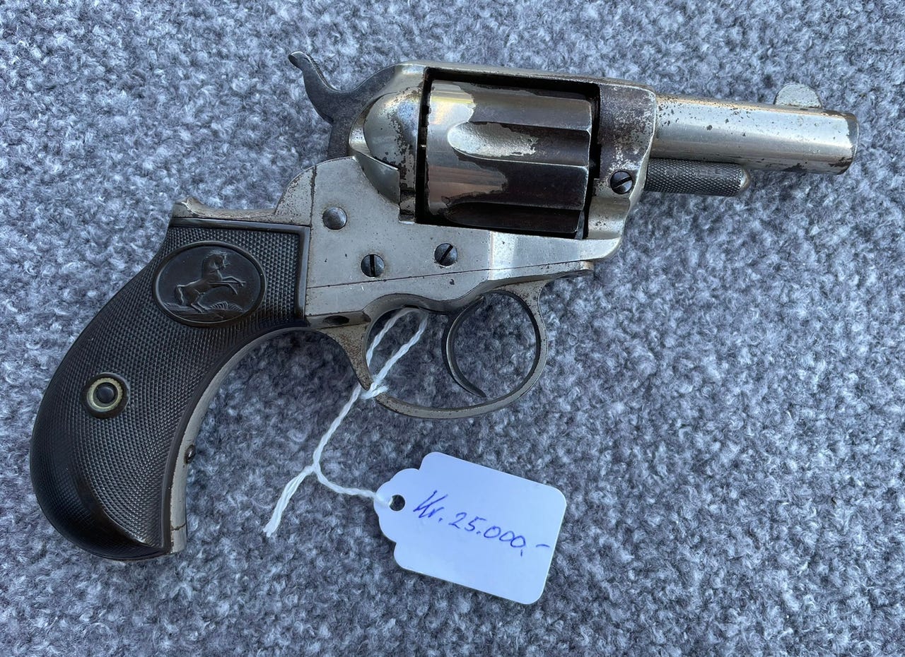 Colt Lightning revolver - antikke våpen | FINN-torget