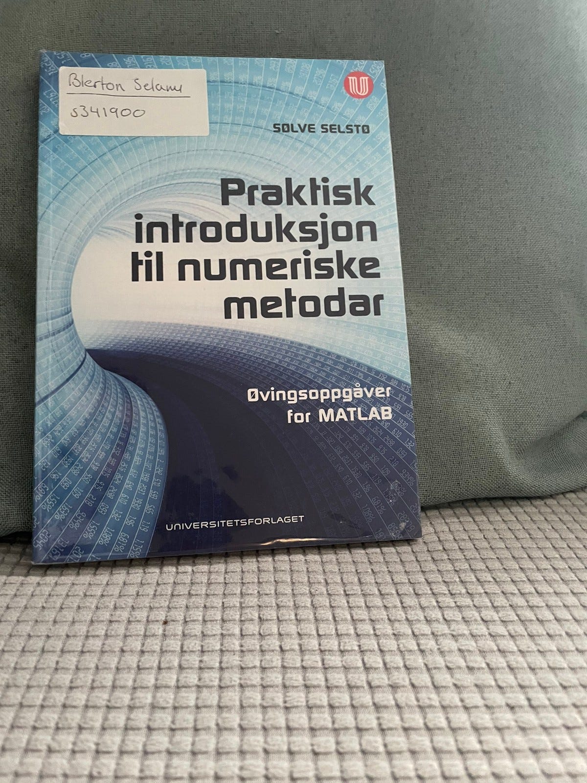 Praktisk introduksjon til numeriske metodar - øvingsoppgåver for MATLAB | FINN torget