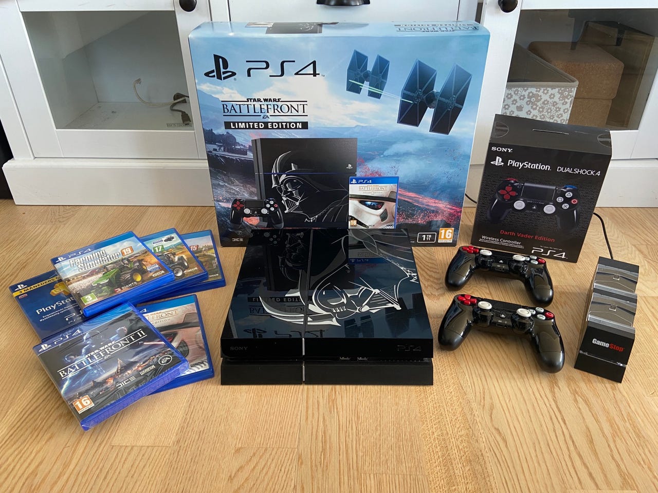 Playstation 4 Star Wars Battlefront Limited Edition | FINN-torget