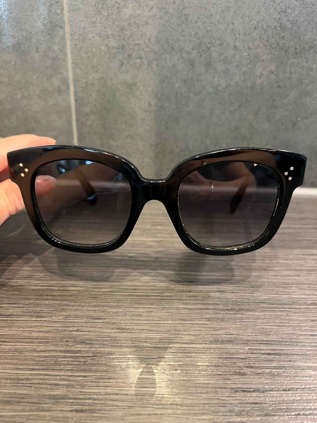 Celine solbriller CL4002UN sorte | FINN-torget