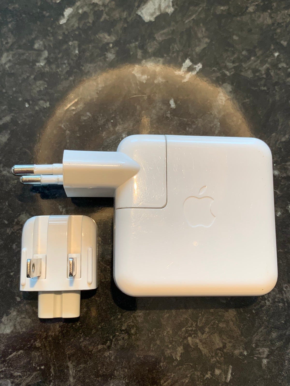 Retro EU Apple iPod Power Adapter A1003 12V FireWire | FINN torget
