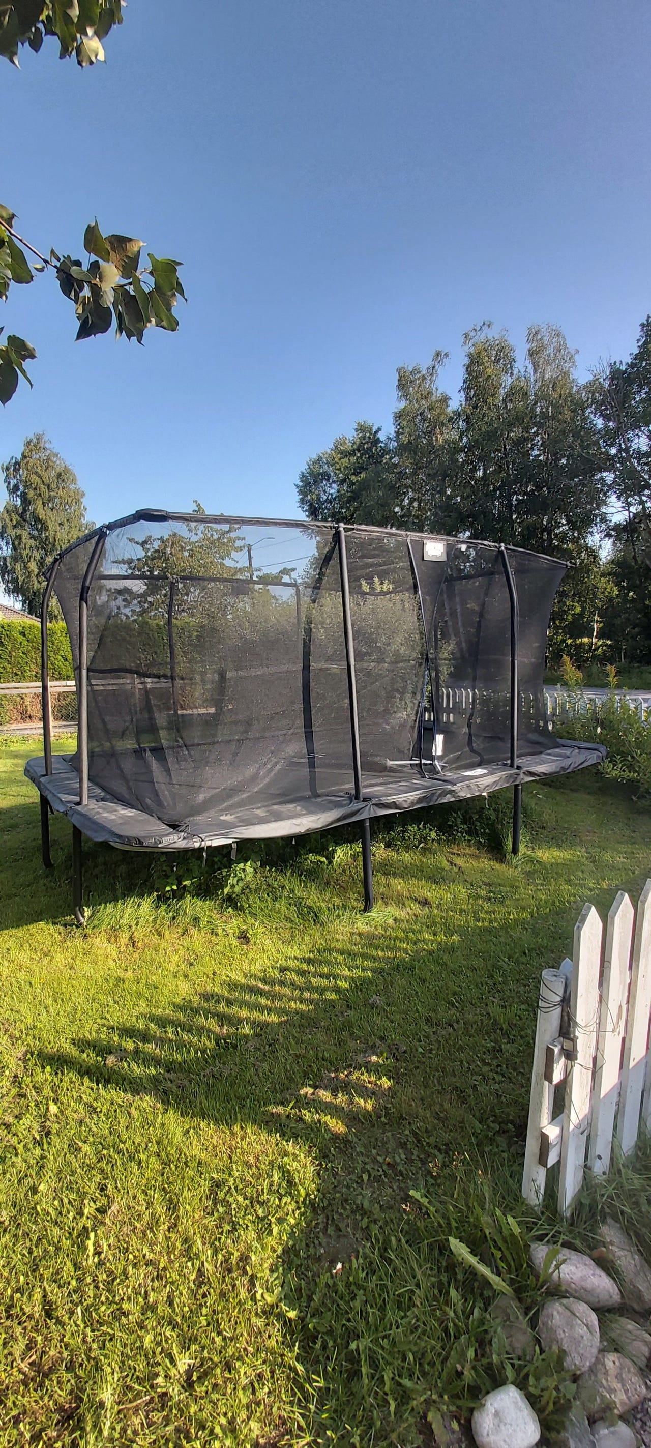 Stor og solid trampoline, Jumpking 3,5 x 4,9 m | FINN-torget