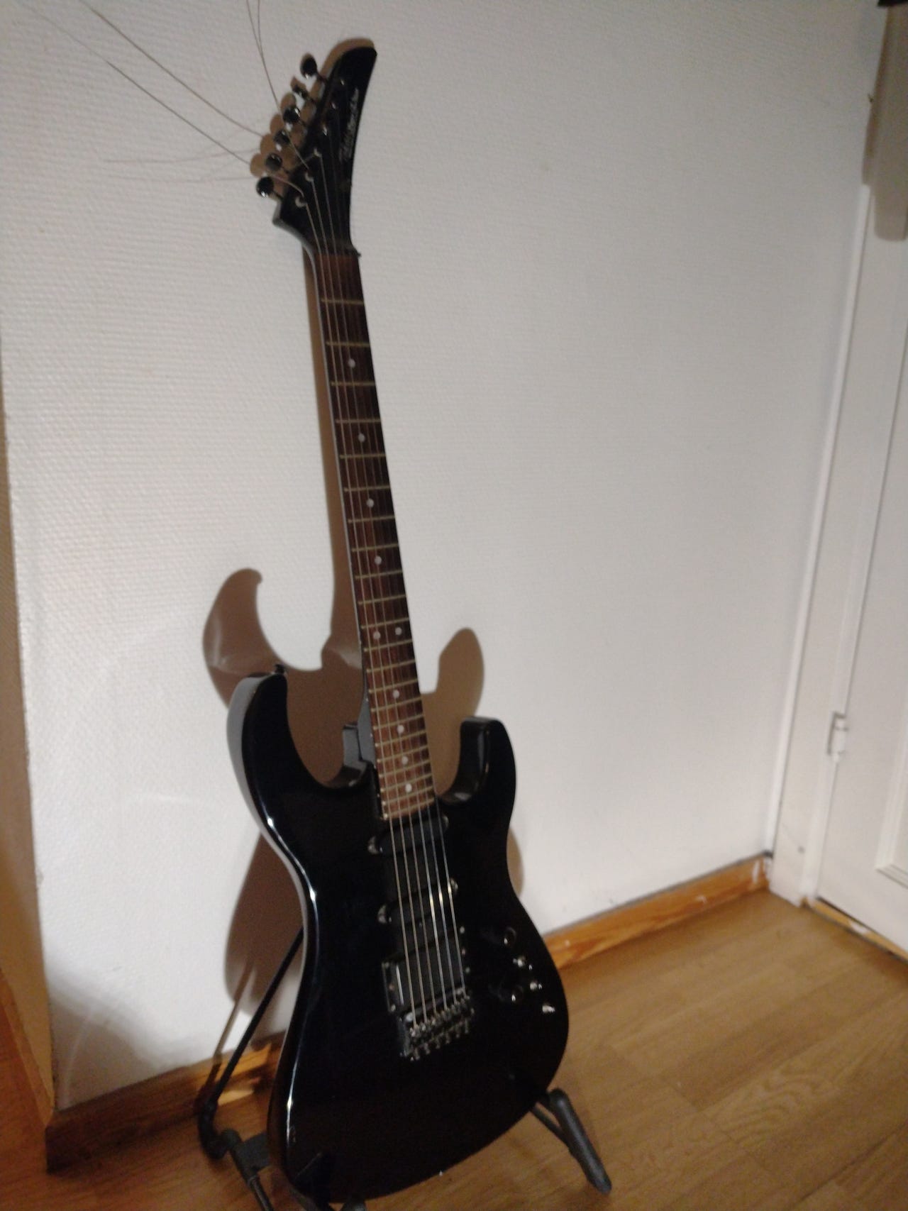 80 talls Tokai Super Edition Elgitar selges billig | FINN torget