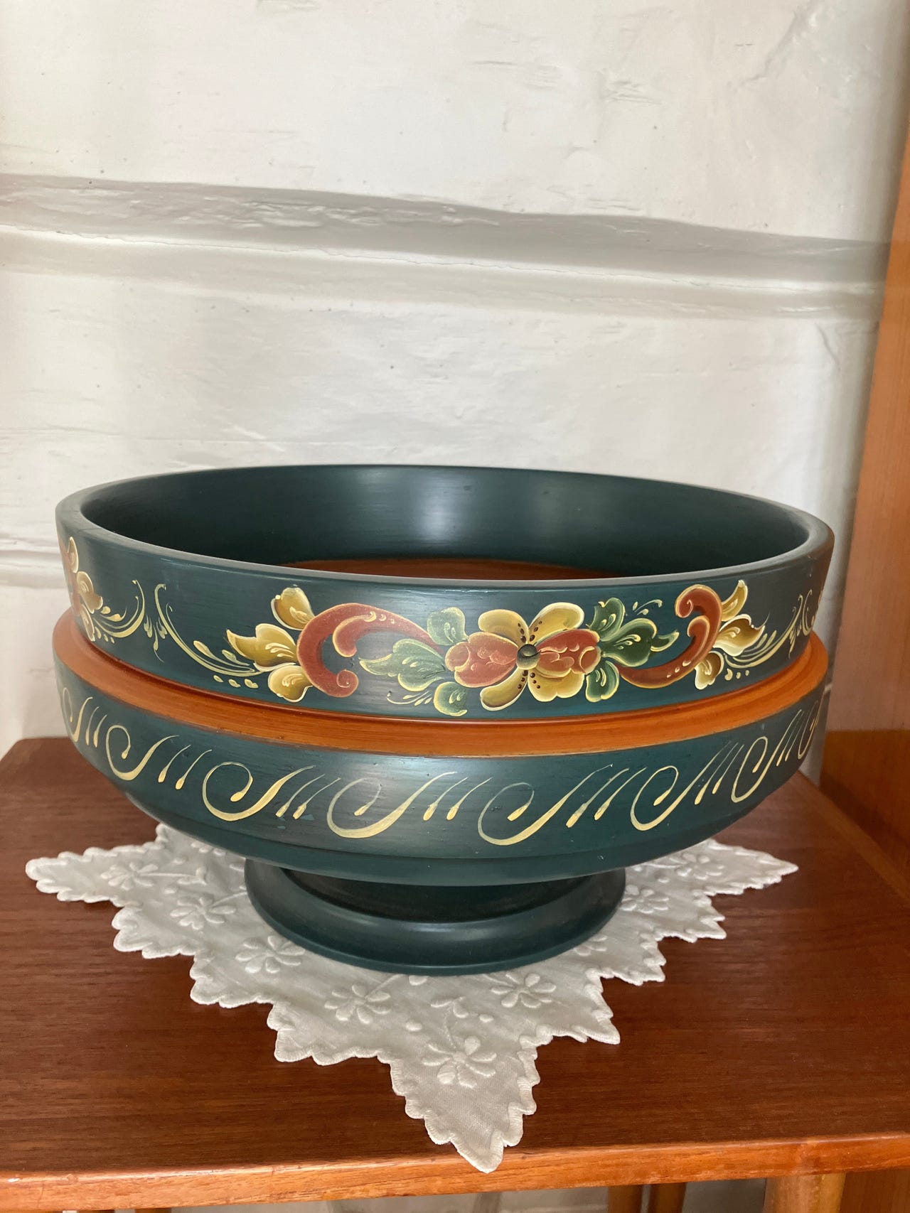 Rosemalt bolle på stett | FINN-torget