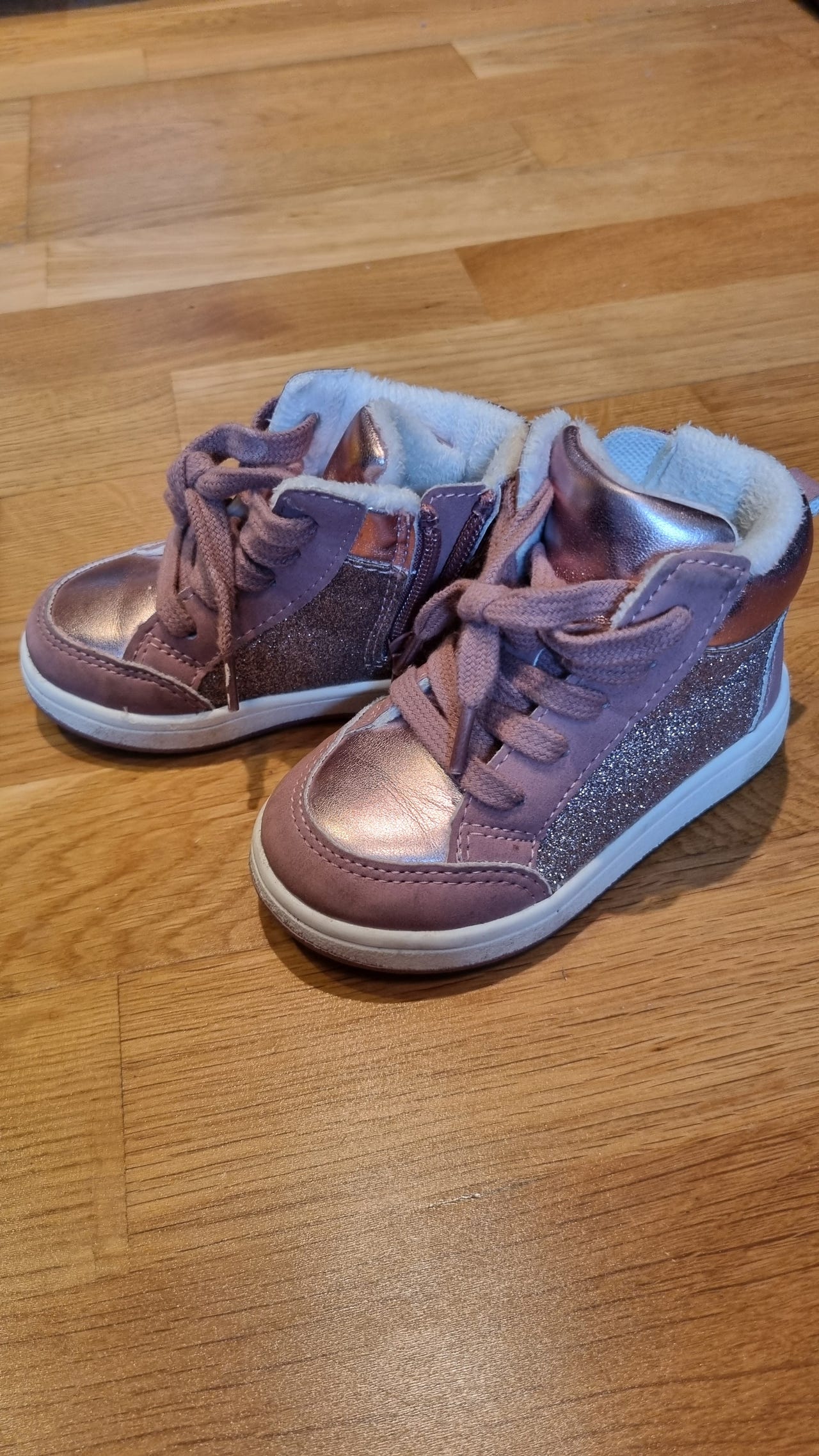 Glittersko str.20/21 | FINN-torget