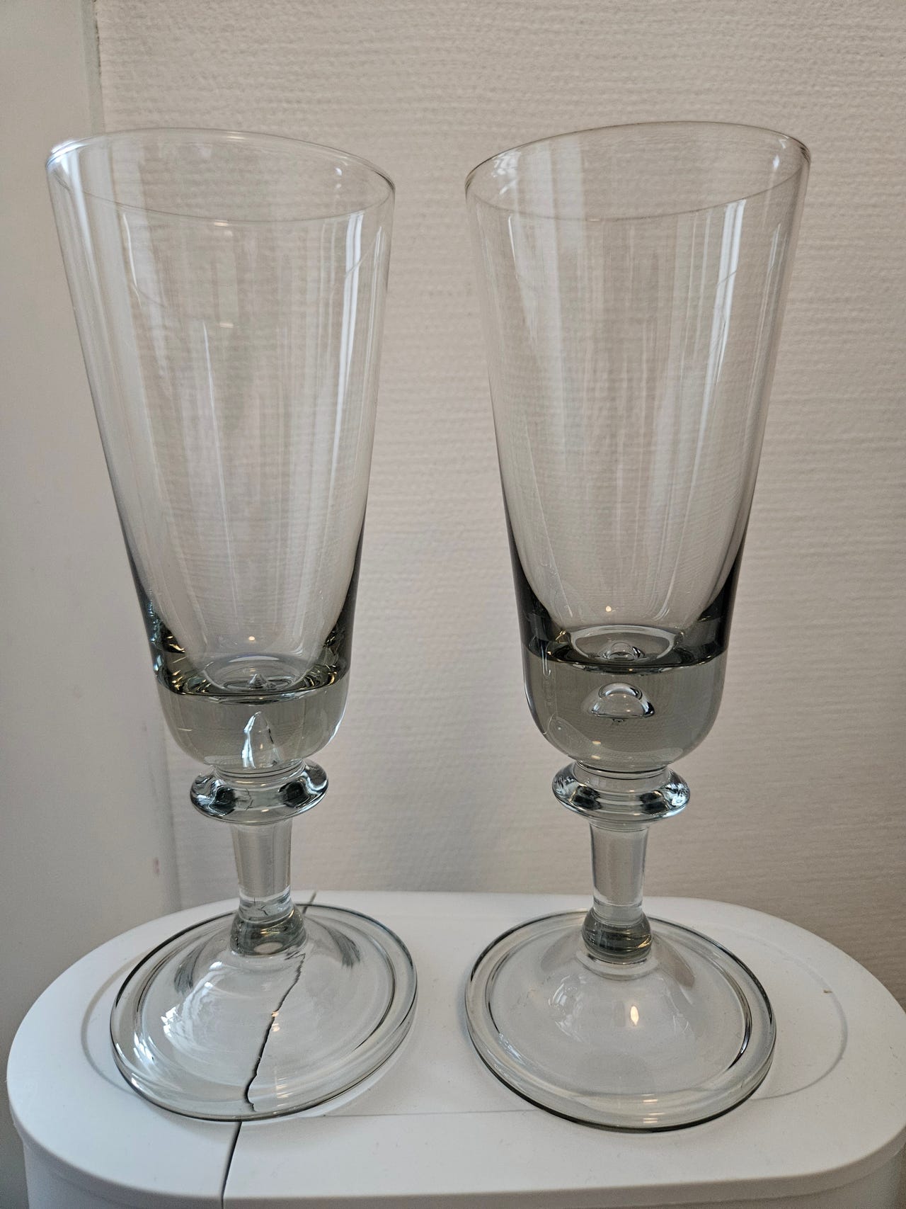 2 stk. Hadeland vinglass Tangen selges billig | FINN-torget