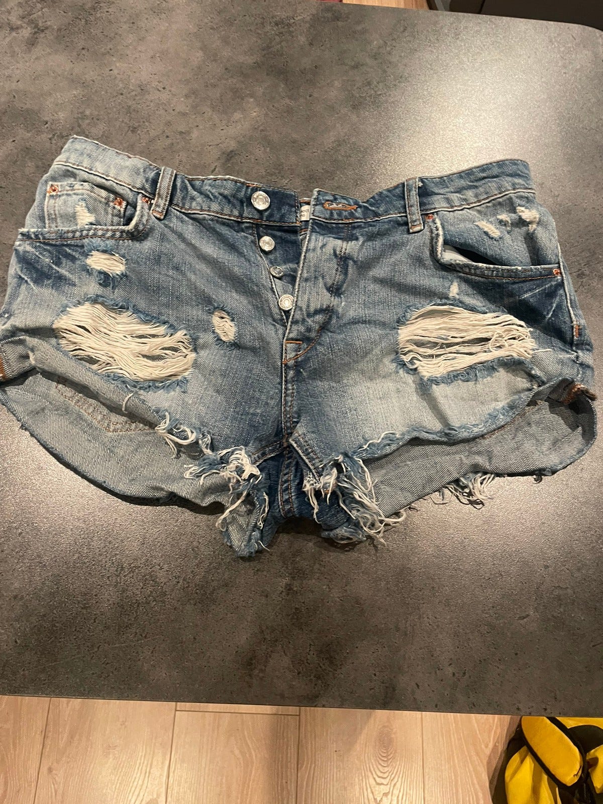 Dongerishorts | FINN-torget