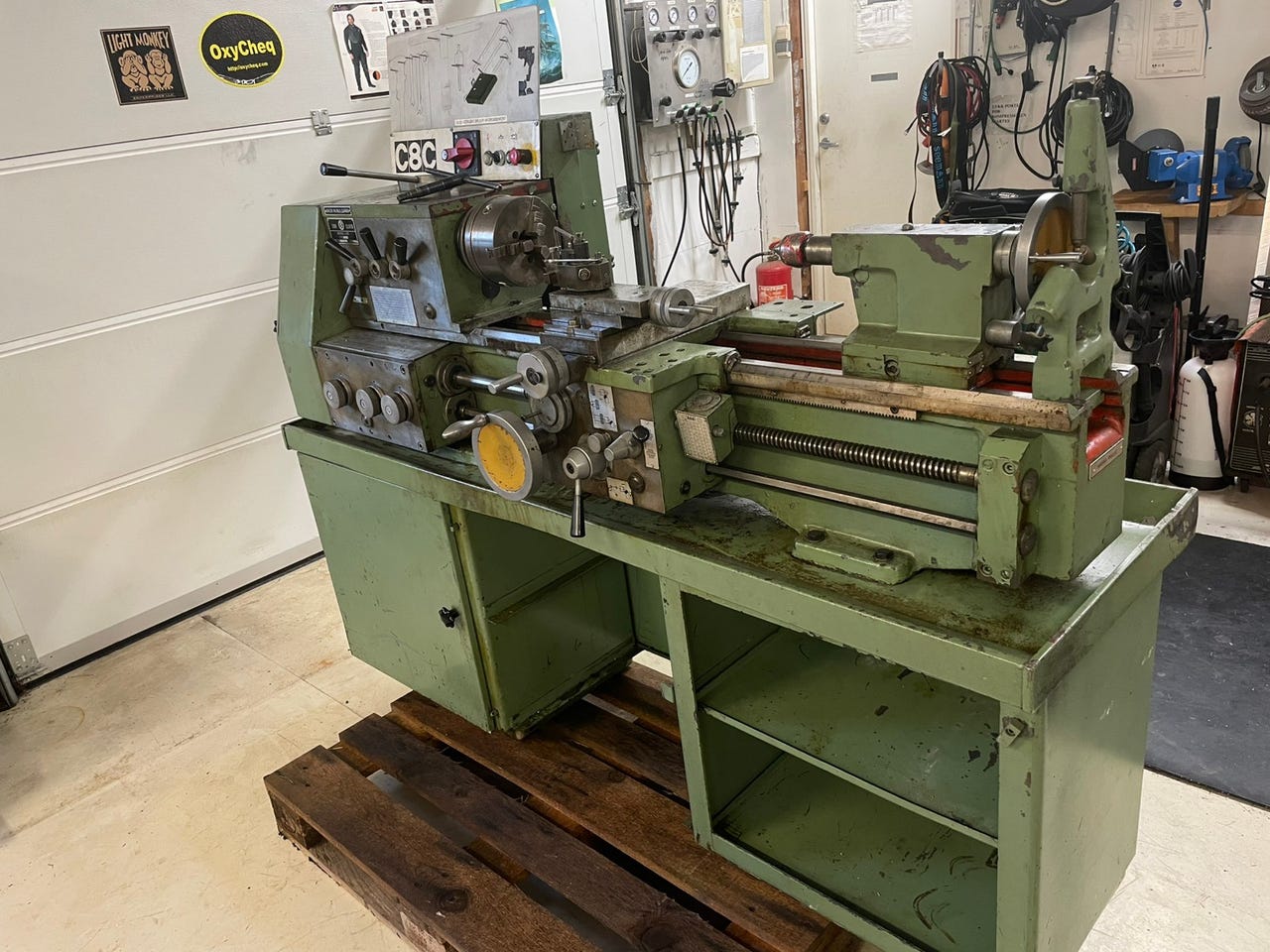 ZMM C8C Dreiebenk med senter-/trekkspindel og utstyr | FINN-torget