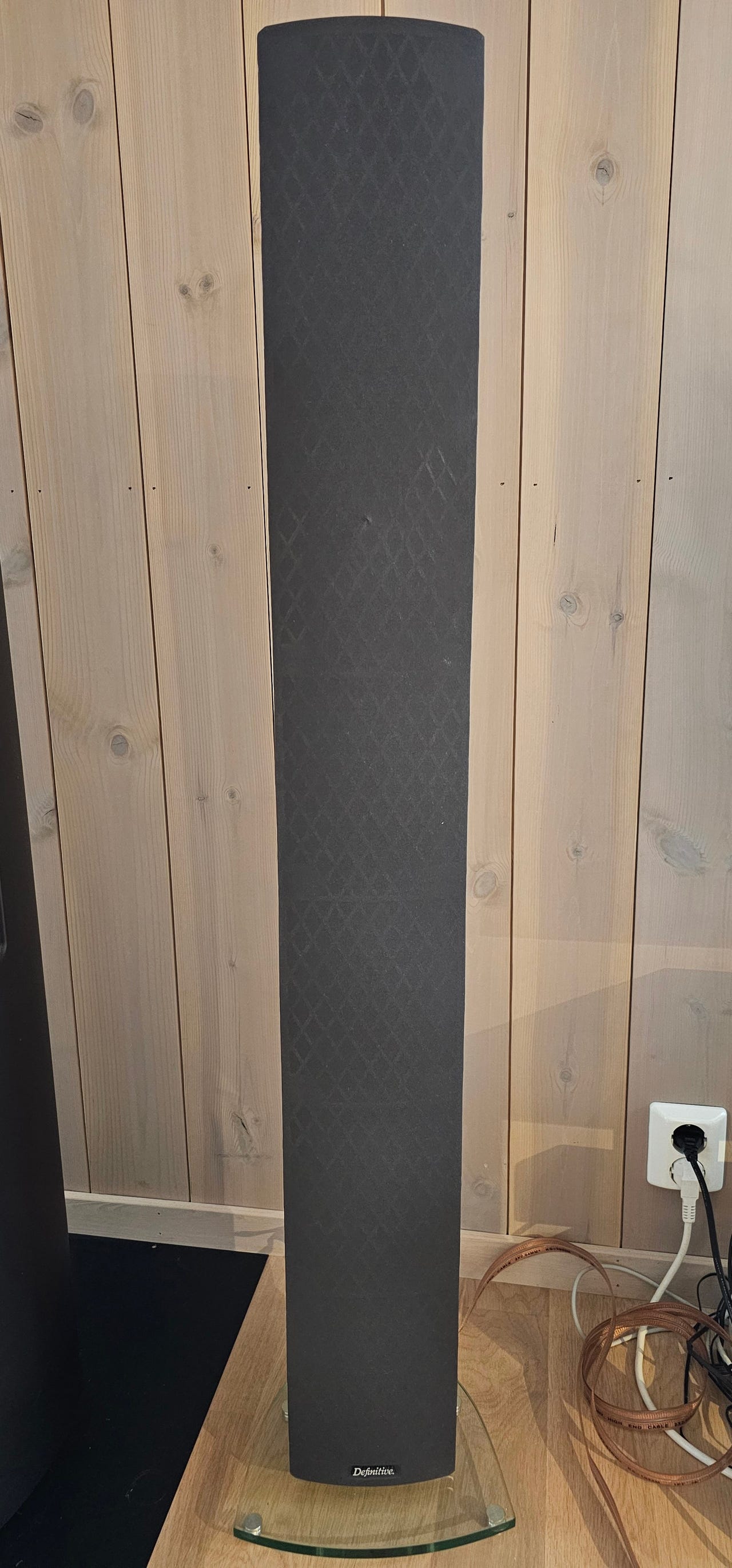 Definitive Mythos høyttalere (hjemmekino) | FINN-torget