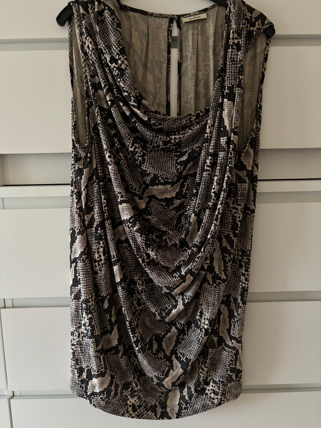 Selskapstopp fra Malene Birger -like fin til fest som til dongeri og hverdag | FINN-torget