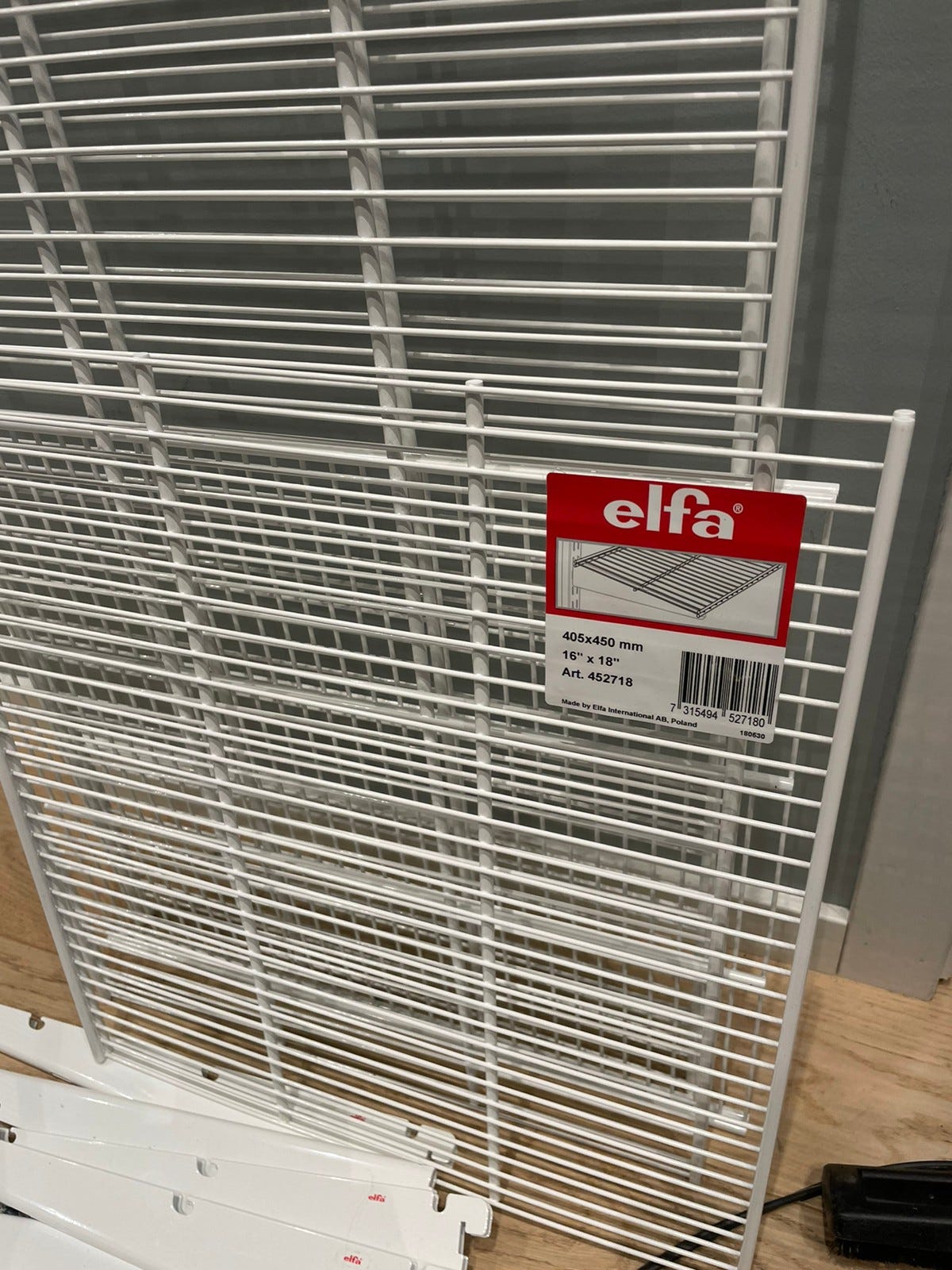 Diverse deler Elfa Mesh hyllesystem | FINN torget