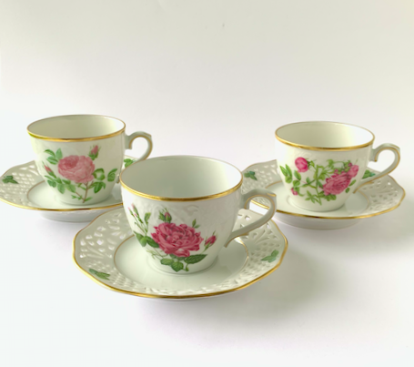 Firkløveren Klassiske roser, kopp og skål nr 1 og 3 | FINN torget