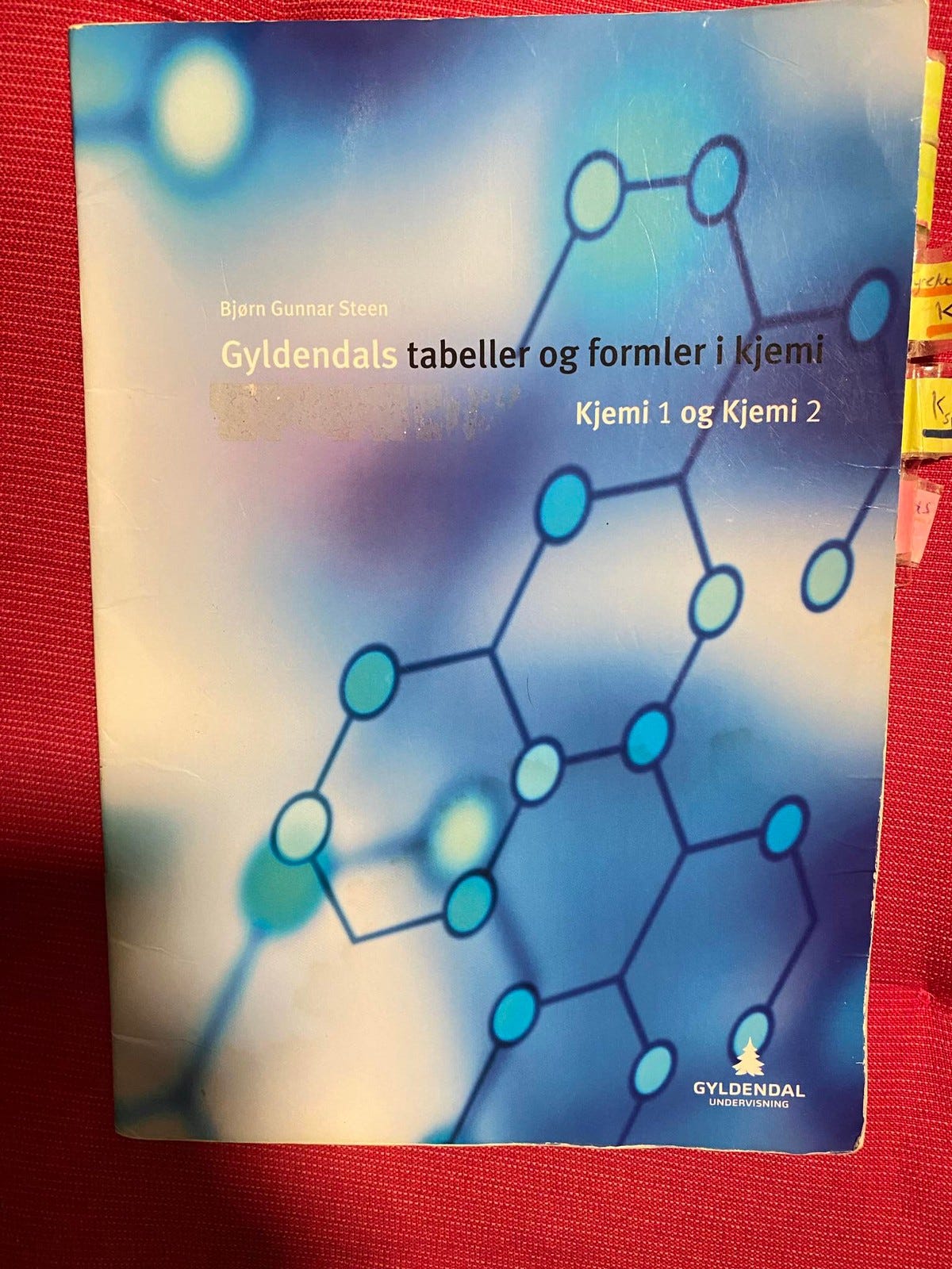 Gyldendals tabeller og formler i kjemi | FINN-torget