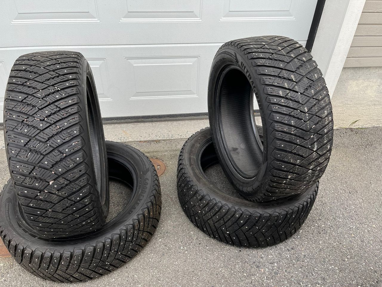 GOODYEAR ULTRAGRIP ICE ARCTIC 4X4 | FINN torget