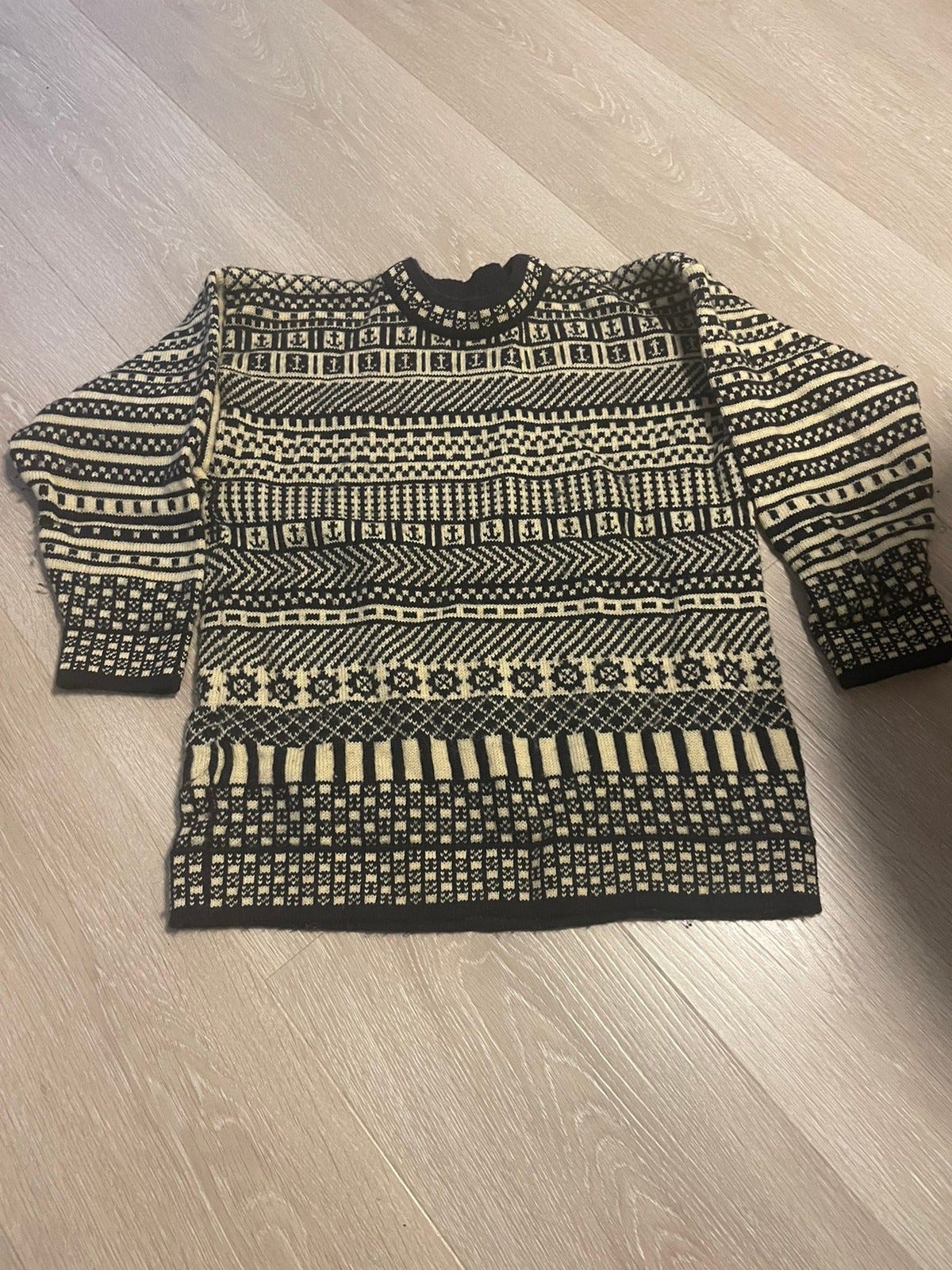 Retro Devold genser (M) | FINN-torget