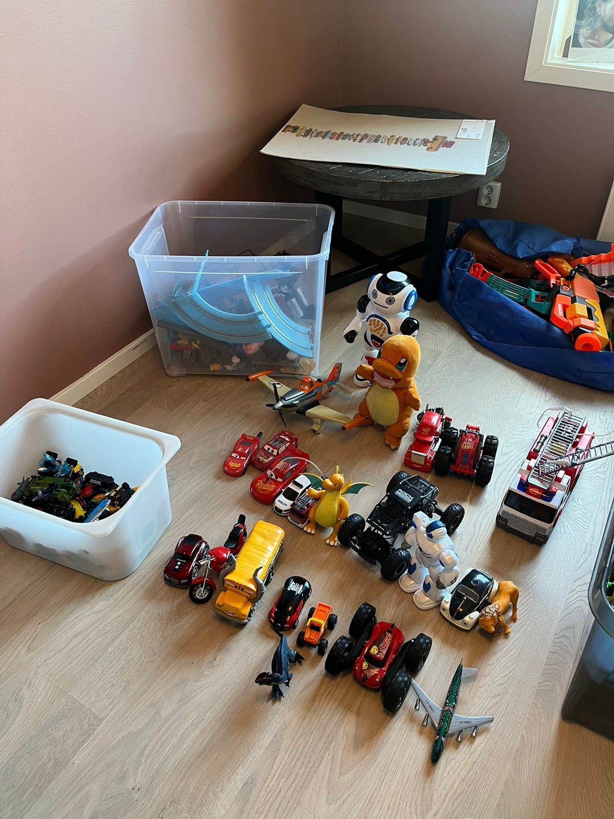 Leker, Pokemon Leker | Biler | Robot |Bilbane| forskjellig pris per ...