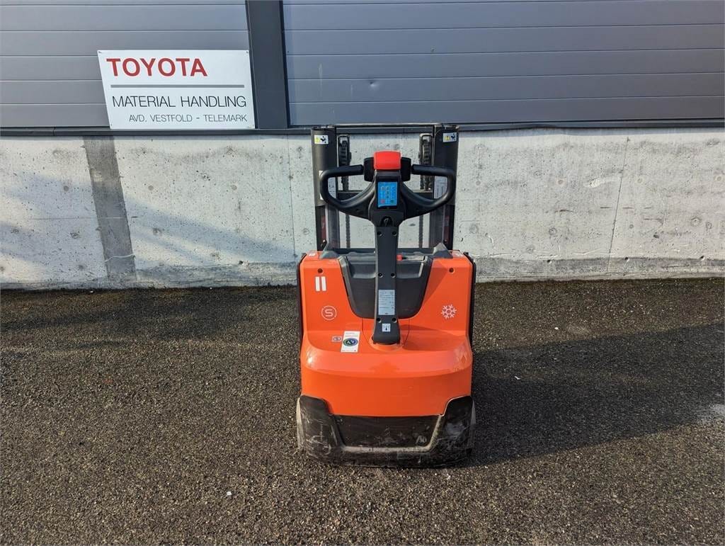 Til salgs: Toyota SWE200D - 2019 - Truck - Løftekapasitet 1000 kg ...