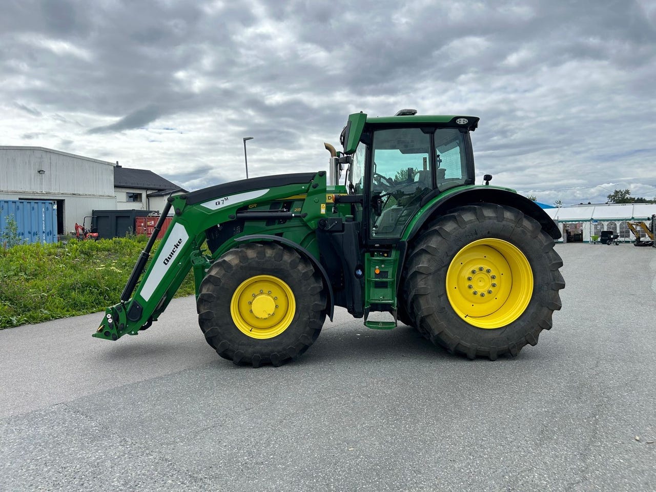 Til salgs: John Deere 6R215 topp utstyrt, laster, fronthyd, front pto ...