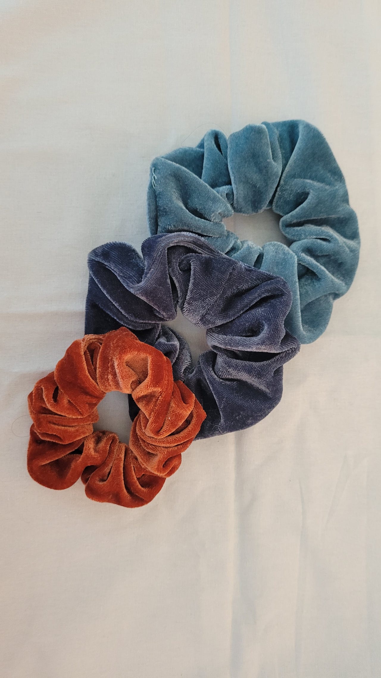 Scrunchie/ scranchy/ hårstrikk | FINN torget