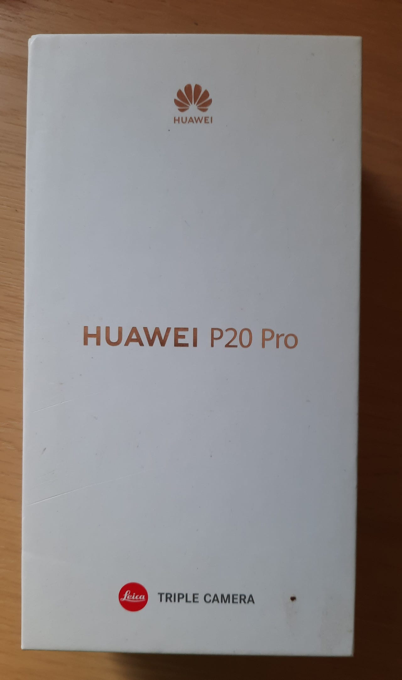 Huawei p20 pro, komplett tlf med lader, ny deksel og en ekstra ...