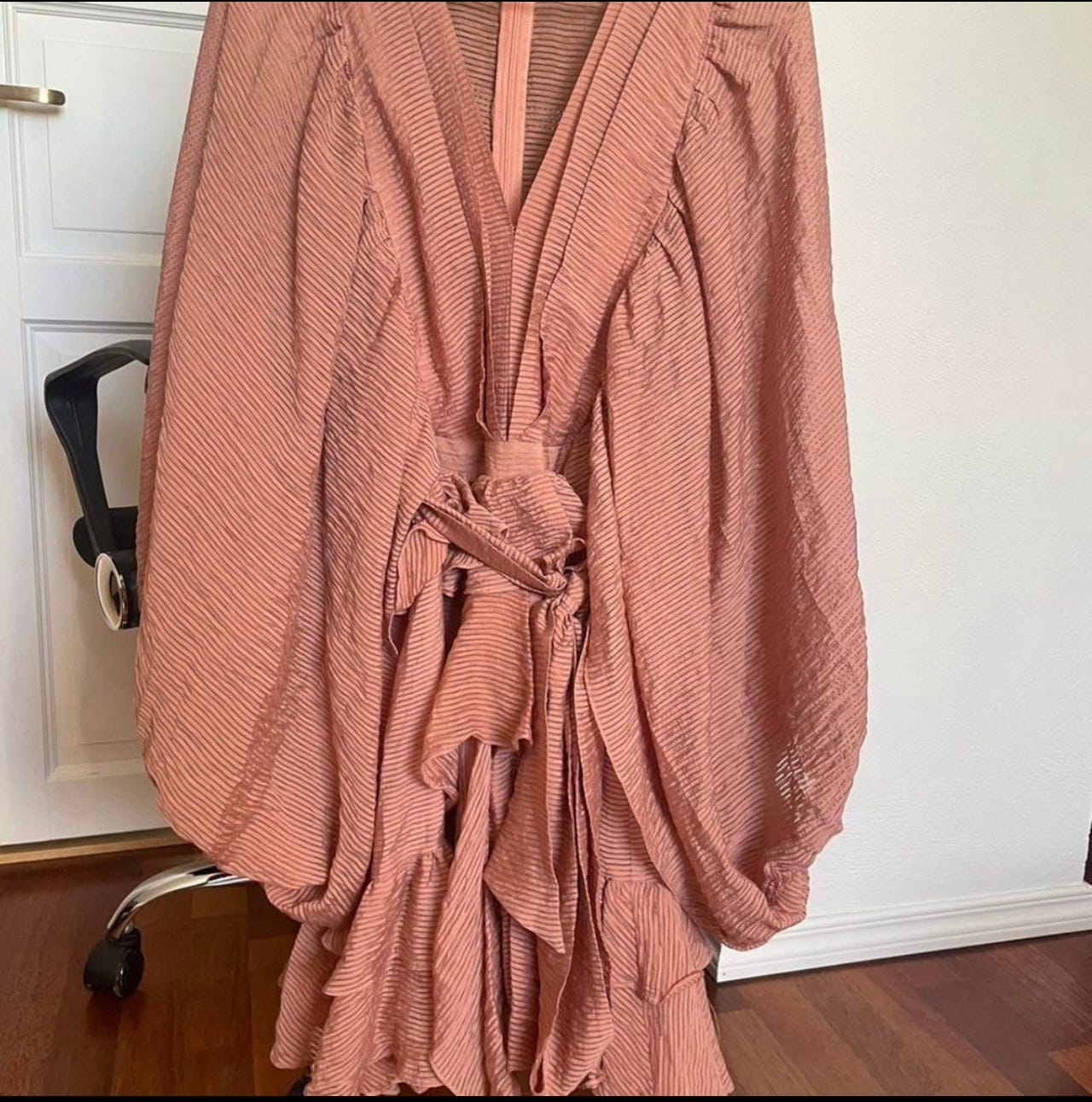 KAYANI NALEYA KJOLE | FINN-torget