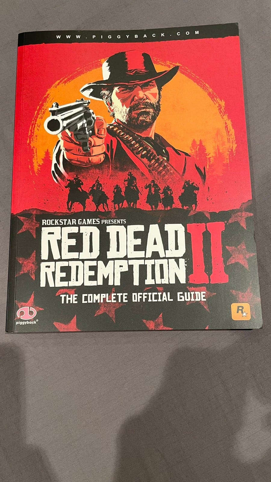 Red Dead Redemption 2 [Piggyback] (Strategy Guide) | FINN torget