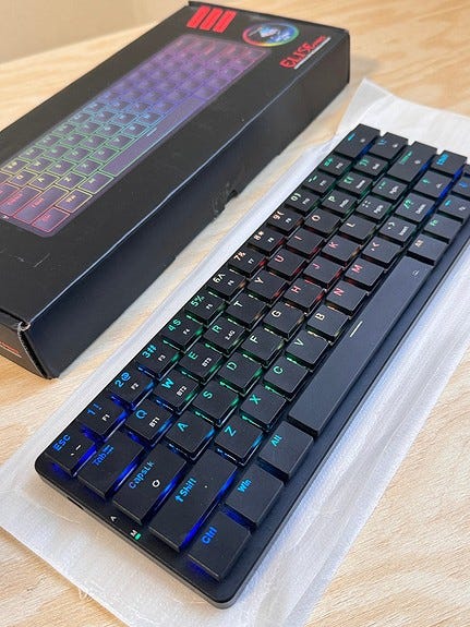 Redragron Elise Pro K624 RGB mekanisk spilltastatur 2.4GHz Bluetooth ...