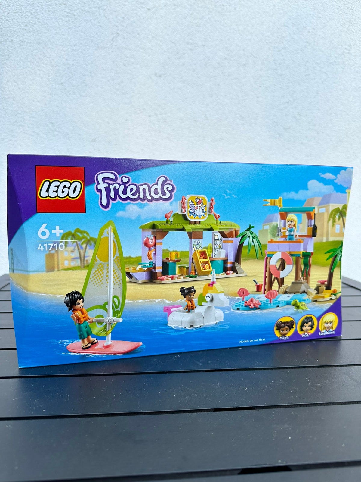 Lego Friends - Stephanie and friends surfing | FINN-torget
