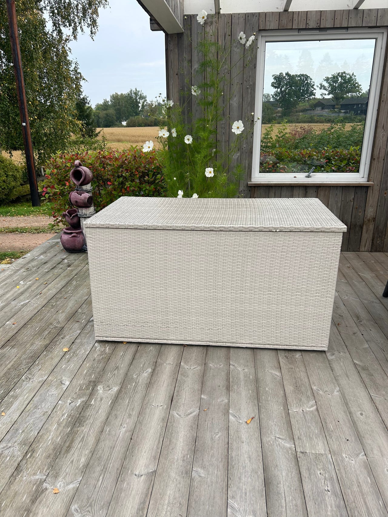 Stor putekasse fra Fresh Living - hvit kunstrotting | FINN-torget