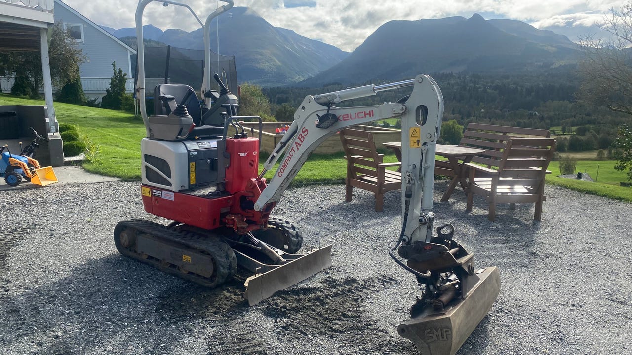 Til salgs: Takeuchi TB210R MVA FRI - 2020 - Minigraver | FINN.no