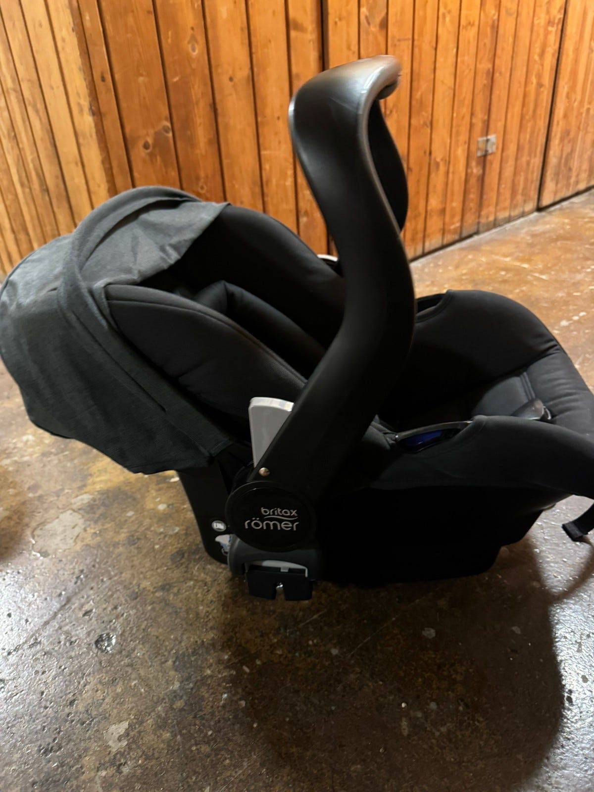 Britax Römer Primo m/ base | FINN-torget