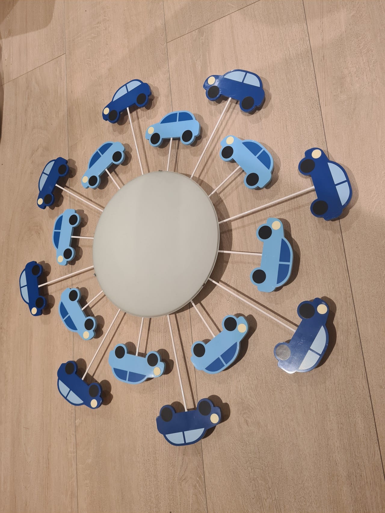 Eglo taklampe (plafond) Viki til barnerom | FINN-torget